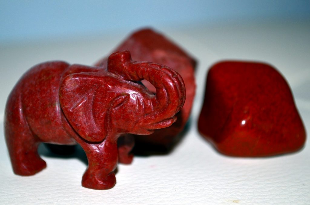 Red Jasper Meaning: Healing Properties, Uses & Benefits