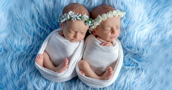 Dreaming of Twins Meaning: 14 Spiritual Messages Revealed