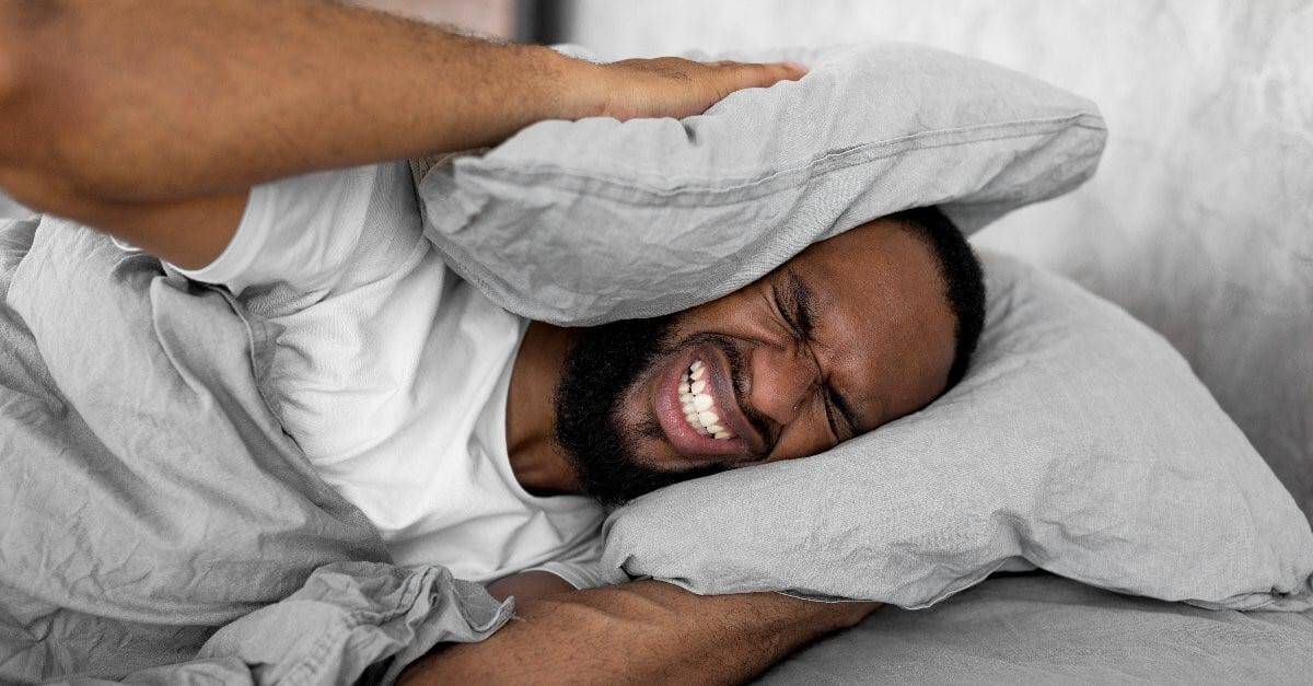 5 Mystical Ear Ringing Omens & Their Spiritual Meanings